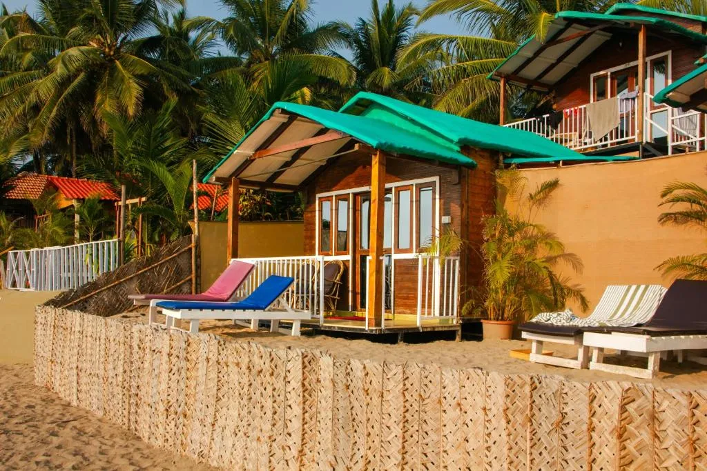 New Common Home beach Resort | Lentlo